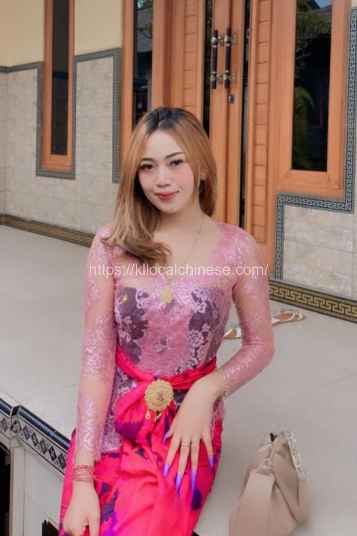 Local Malay Escort Qistina - KL Local Chinese Escort